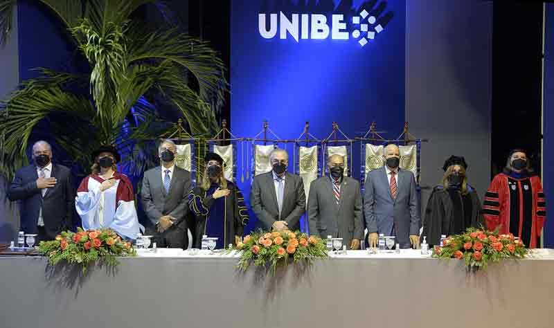 Unibe celebra su Quincuagésima Segunda Graduación Ordinaria ...